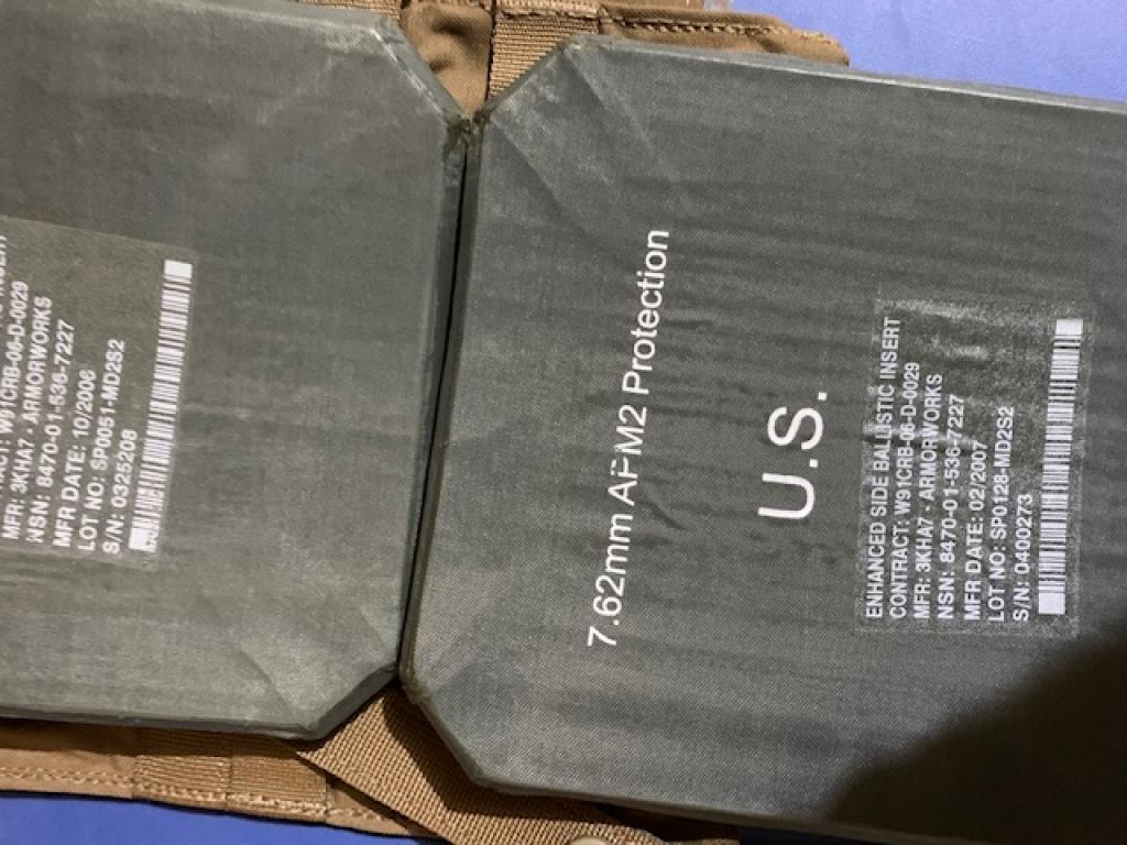WTS: pair of ESAPI 6”x8” side rifle plates, RHINO Armor 10x12 IIIA ...
